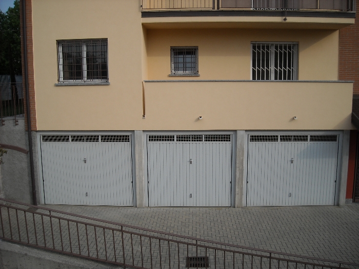 Basculanti in acciaio o legno | Nuova Ocim srl